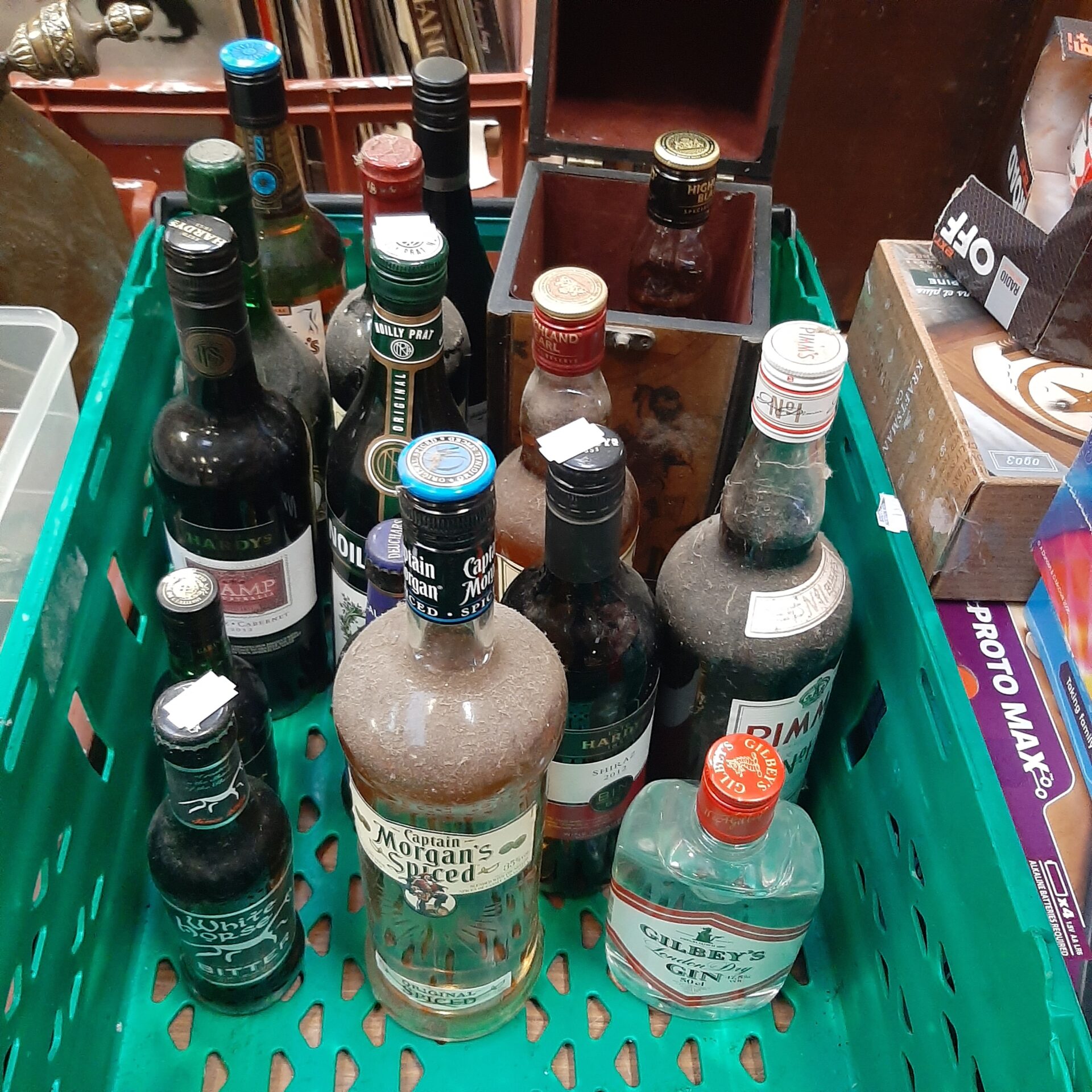 COLLECTION OF ALCOHOL - Southgate Auction Rooms