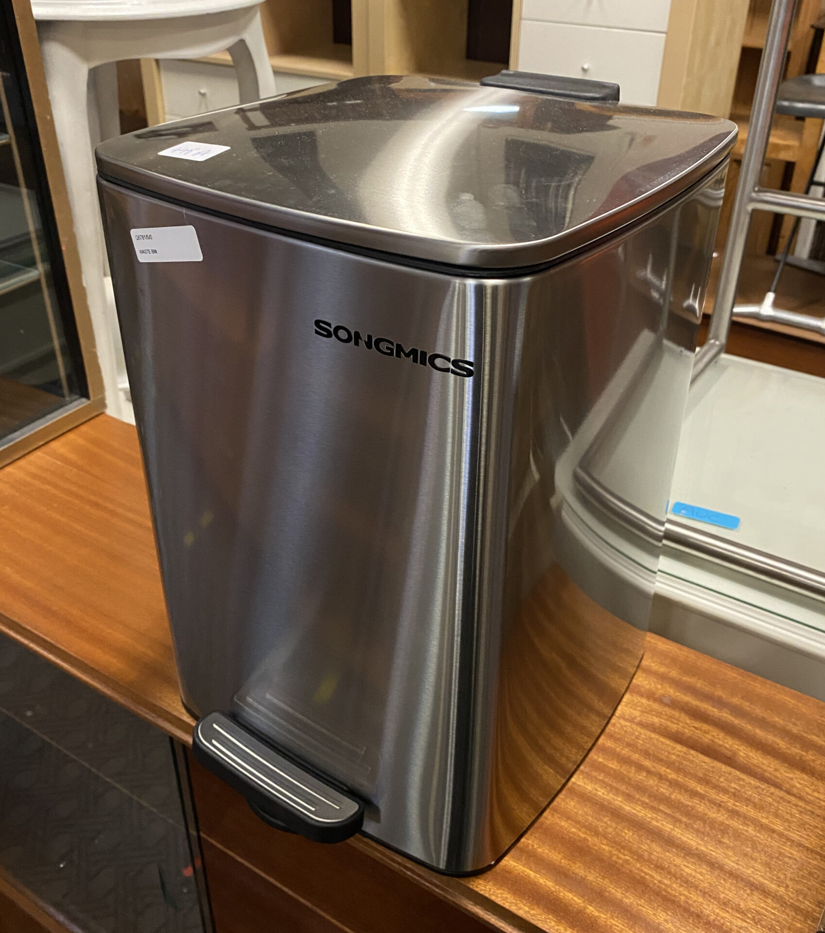 WASTE BIN - Southgate Auction Rooms