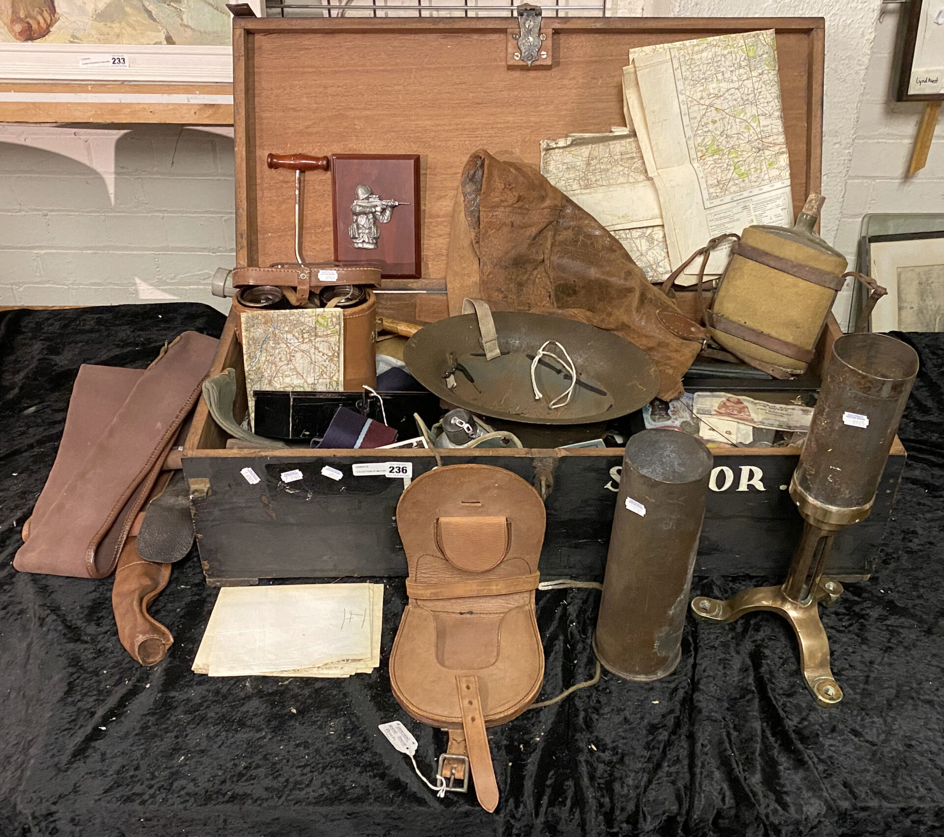 COLLECTION OF MILITARIA TO INCLUDE SECOND WORLD WAR BINOCULARS/TRENCH ...