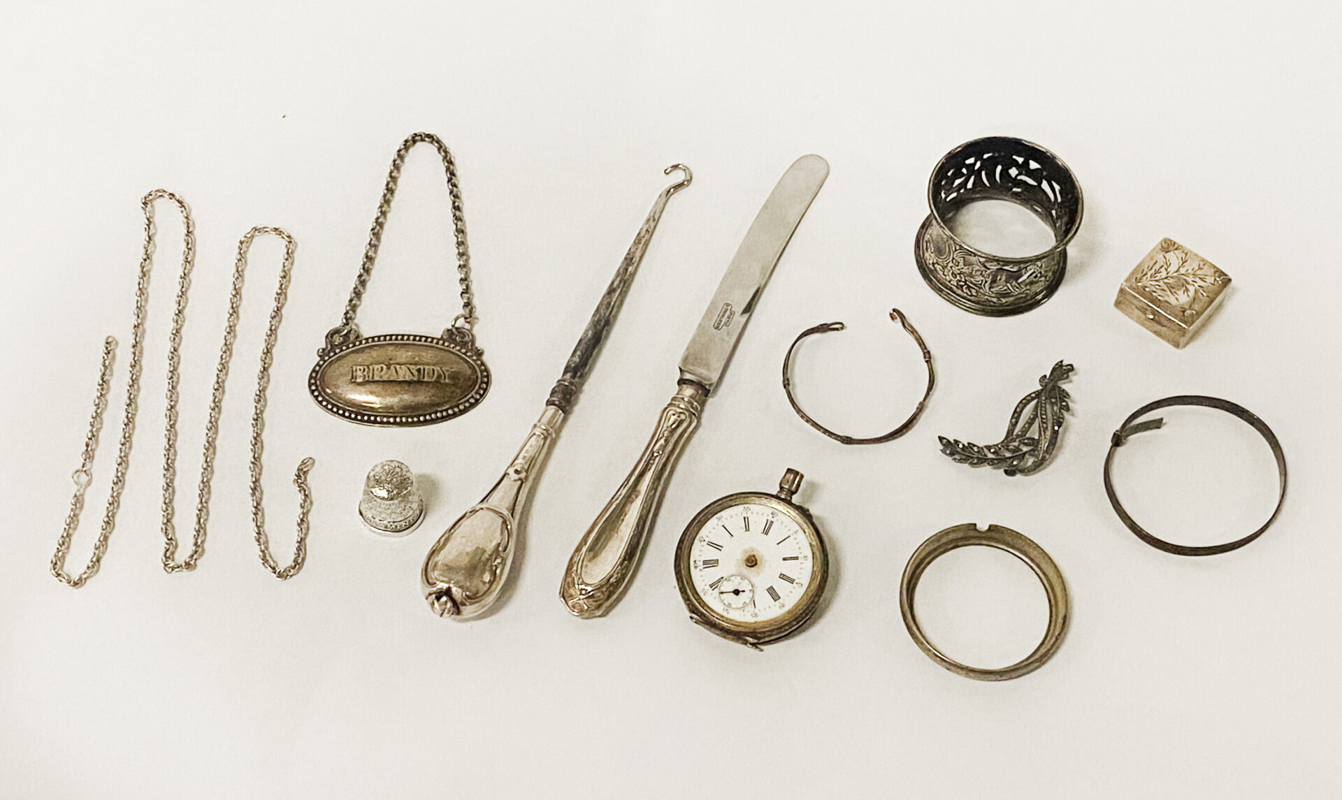COLLECTION OF SILVER ITEMS - Southgate Auction Rooms