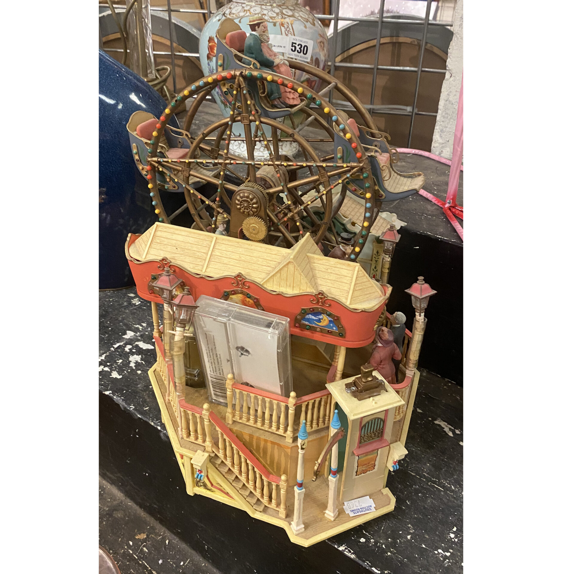 LIGHT UP CAROUSEL CASSETTE PLAYER - Southgate Auction Rooms