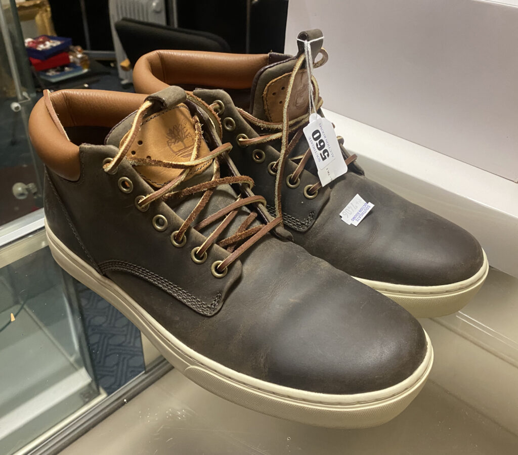 GENTS TIMBERLAND SHOES - UK 10 - Southgate Auction Rooms