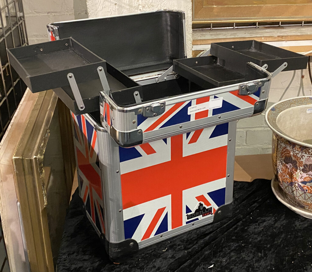 UNION JACK CASE WITH CANTILEVER INTERIOR - Southgate Auction Rooms