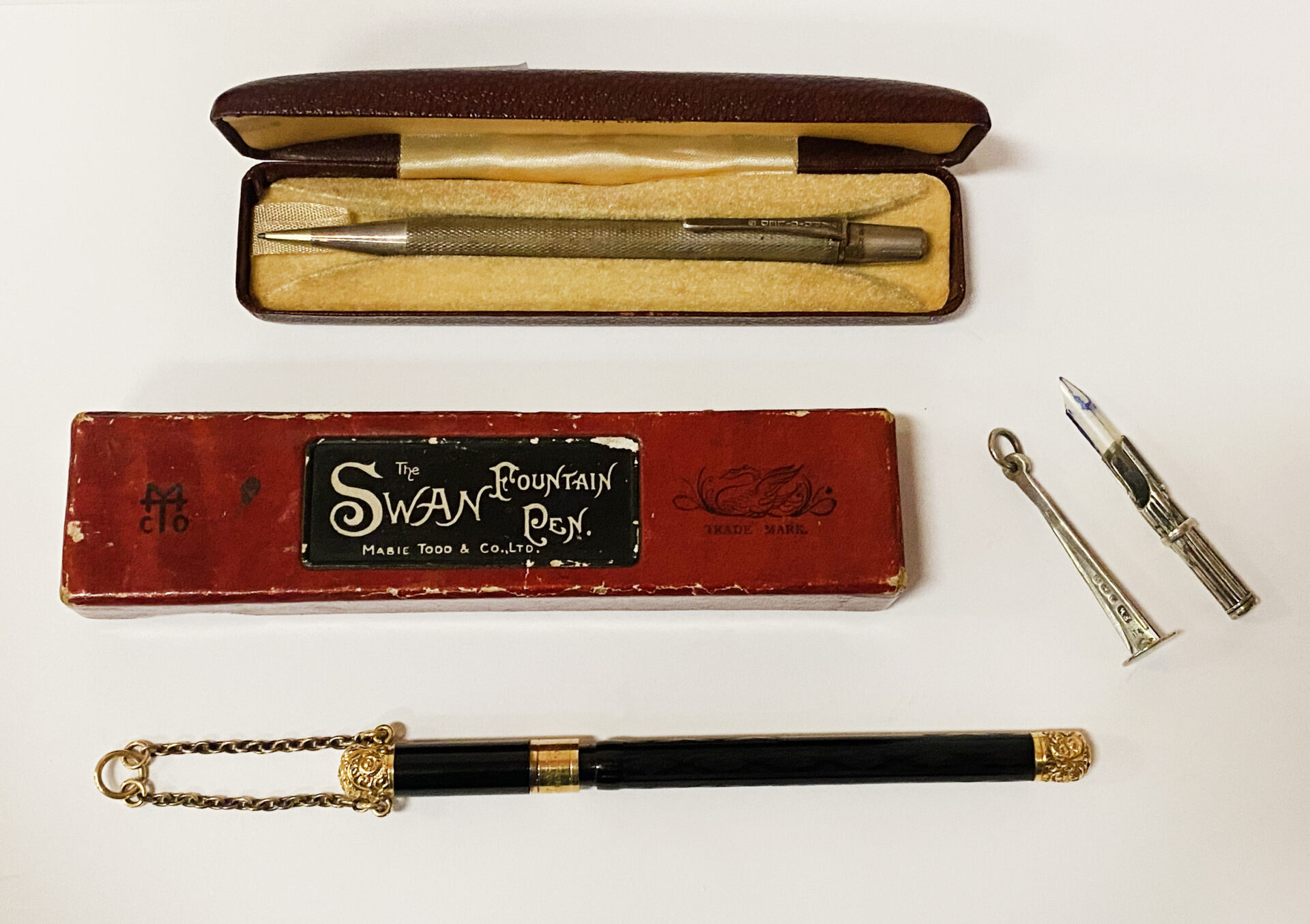 SILVER YARD O LED & SWAN FOUNTAIN PEN - Southgate Auction Rooms