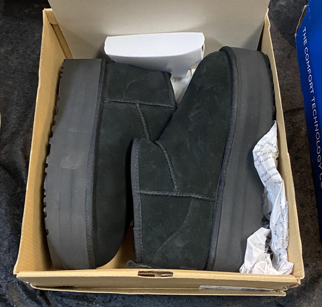 PAIR OF LADIES UGGS - AS NEW - BOXED - Southgate Auction Rooms